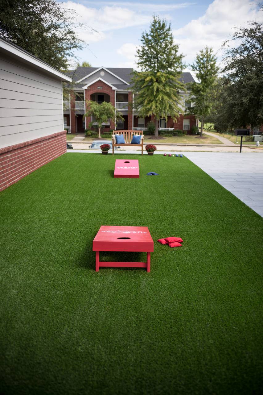 9 Different Ways to Use Synthetic Turf Outdoors